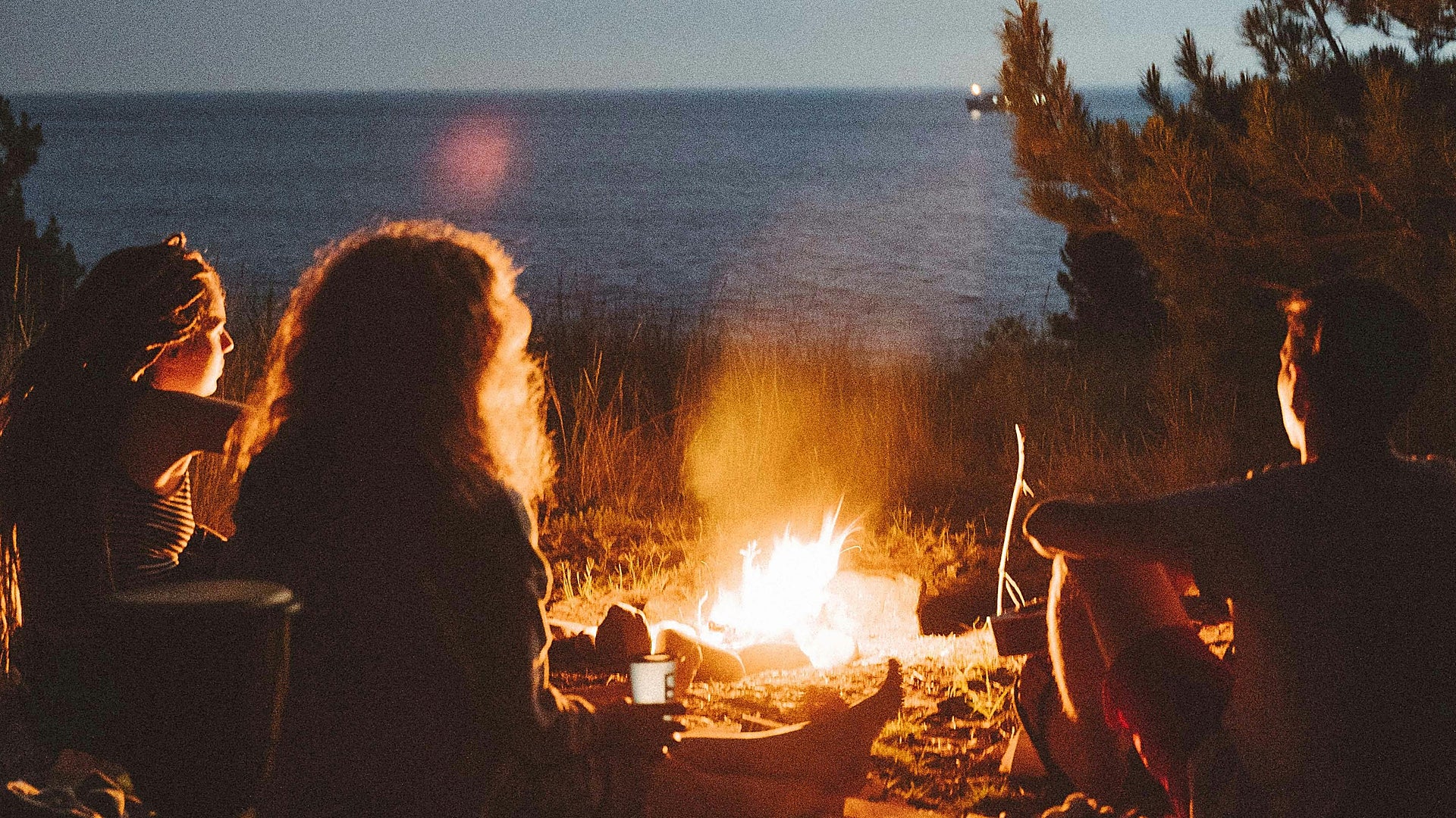 Rituales de la noche de San Juan para atraer la buena suerte: quemar deseos, lavarse la cara con ...